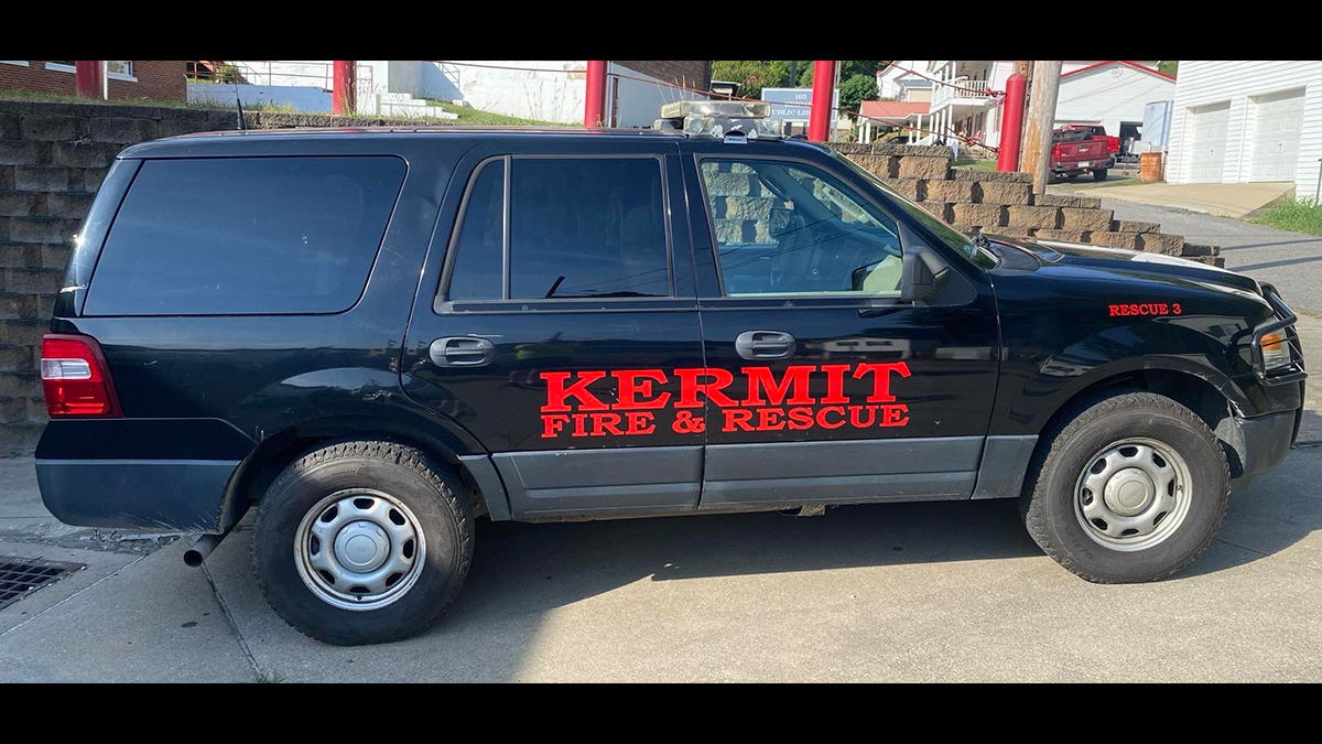 Kermit VFD receives rescue vehicle - The Mountain Citizen