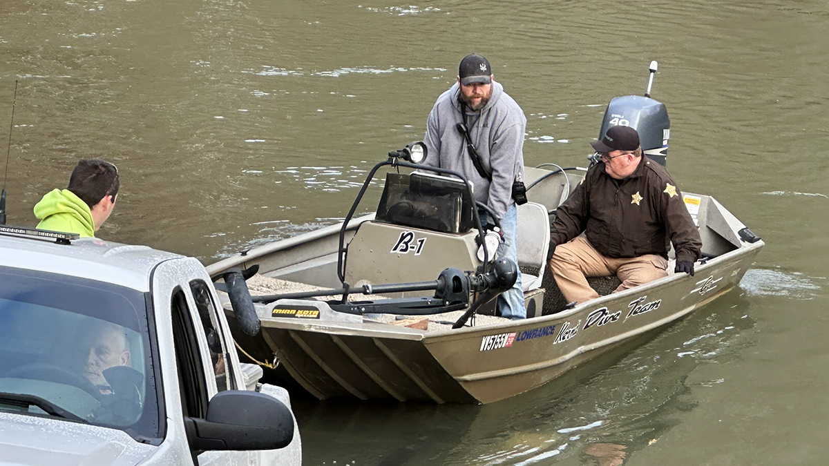 Police continue comb of Tug River for missing man - The Mountain Citizen
