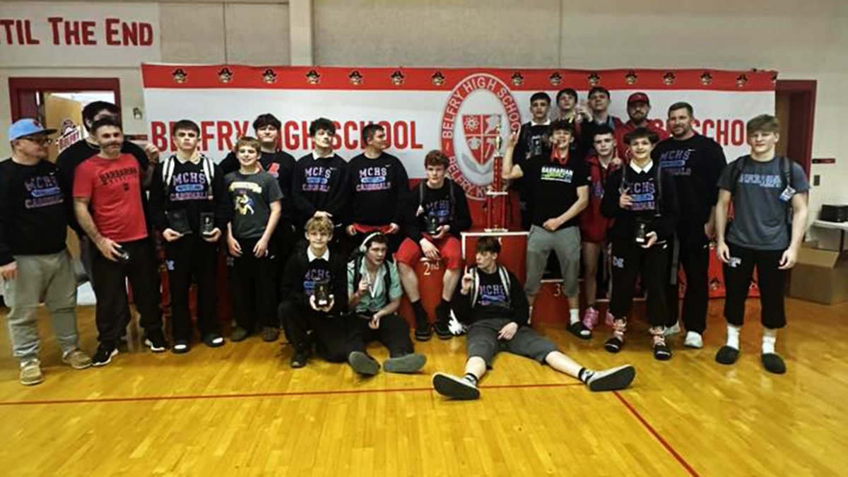 Martin County wrestling overwhelms 22-team field at Belfry Clipson ...